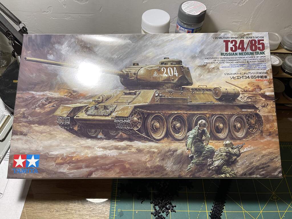 Tamiya T-34/85 Kit (#35138) - 1987 - WWII Allied - KitMaker Network