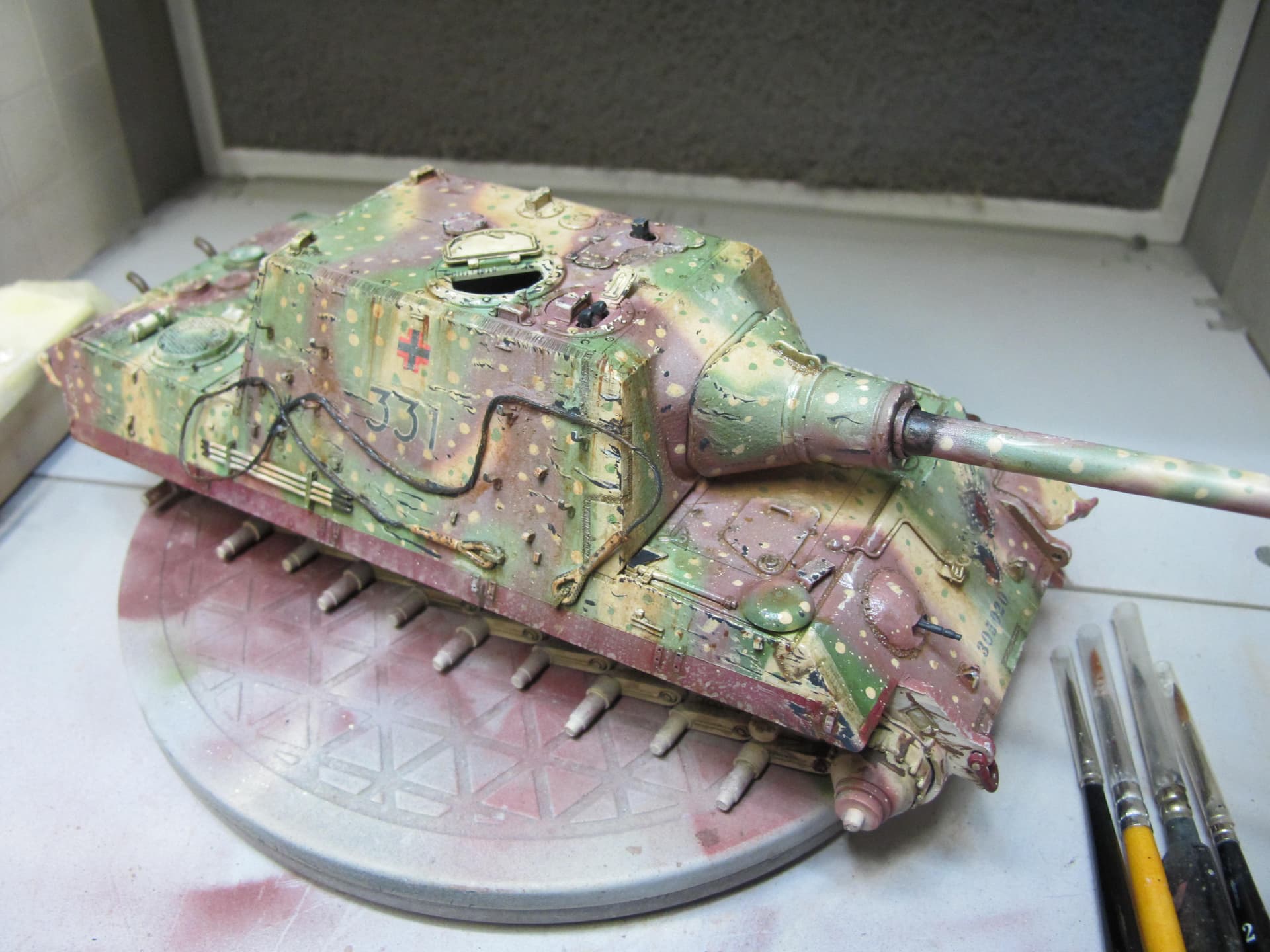 Jagdtiger no. 331 - Dioramas - KitMaker Network