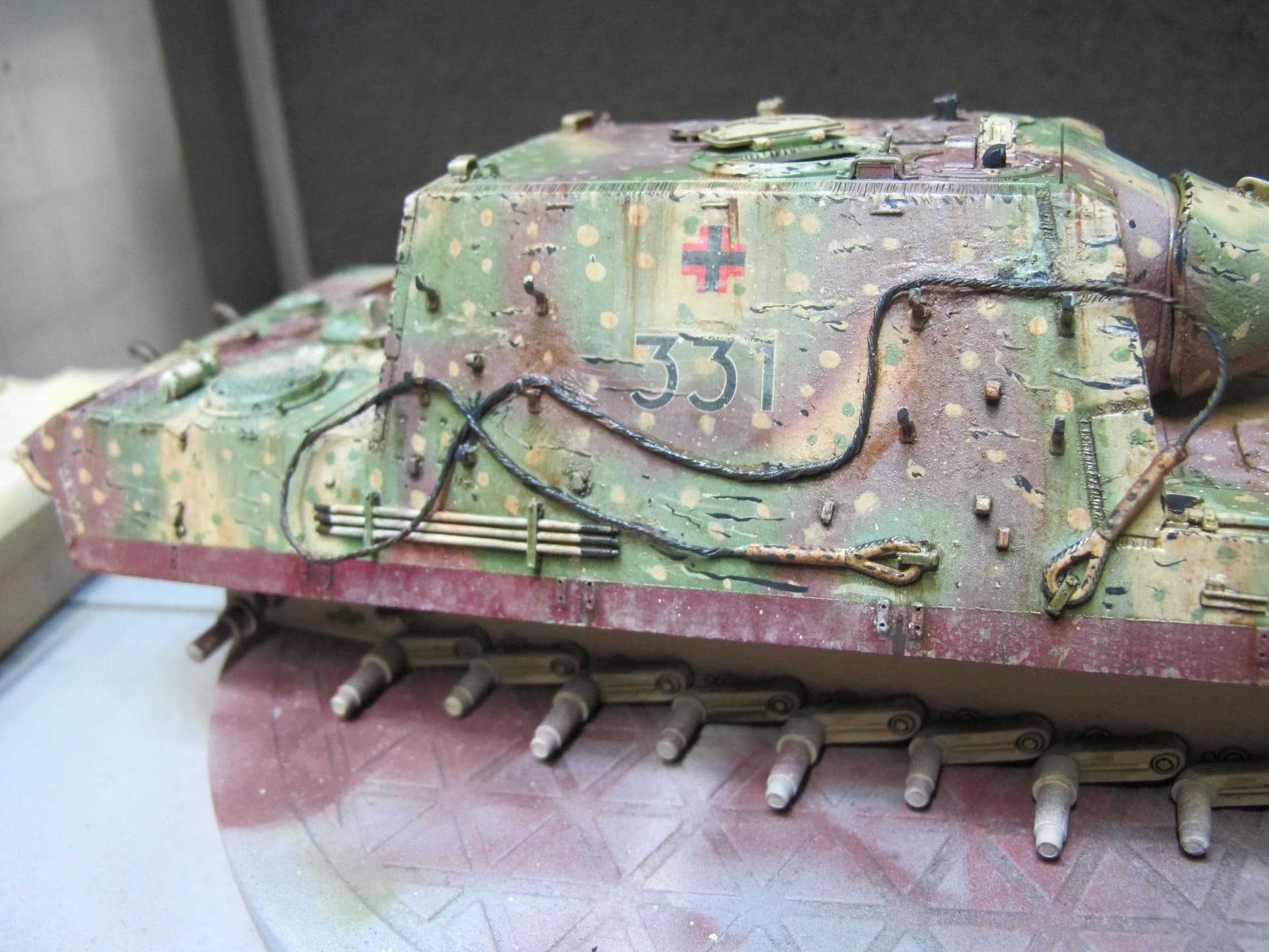 Jagdtiger no. 331 - Dioramas - KitMaker Network