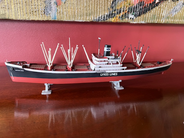 Revell Hawaiian Pilot vs Doctor Lykes plastic? - Ships - KitMaker Network