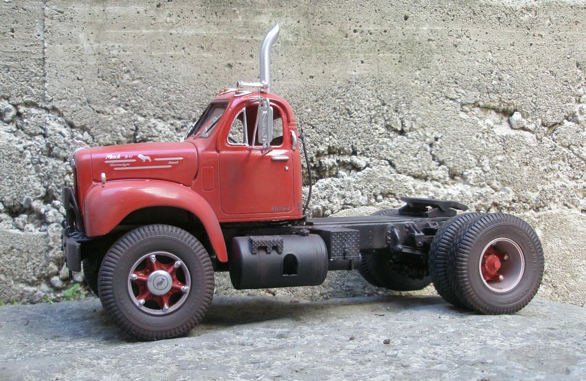 1/25th scale MACK B61 truck in resin ~ - Automotive - KitMaker Network